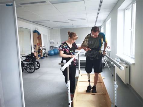 Українські лікарі відновили обличчя військового