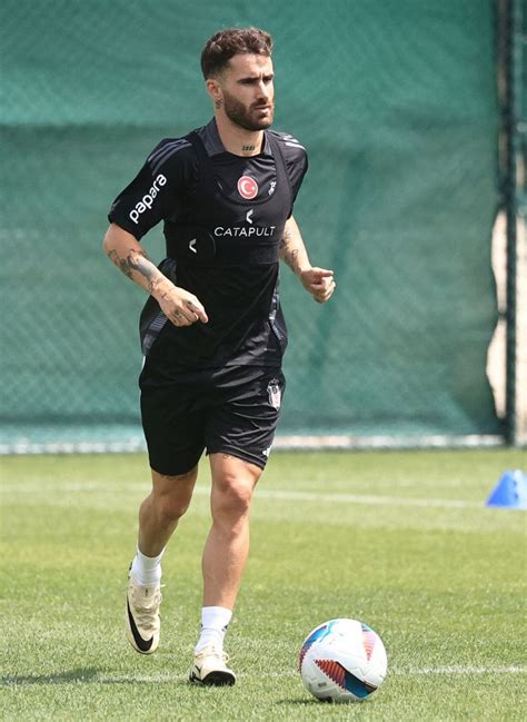 Beşiktaşın Yeni Transferi Rafa Silva Takıma Katıldı