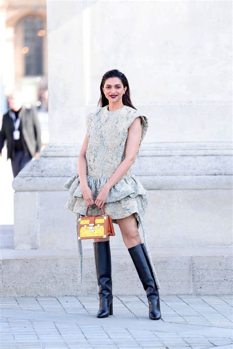 Deepika Padukone At Louis Vuitton Ss23 Show At Paris Fashion Week 1004