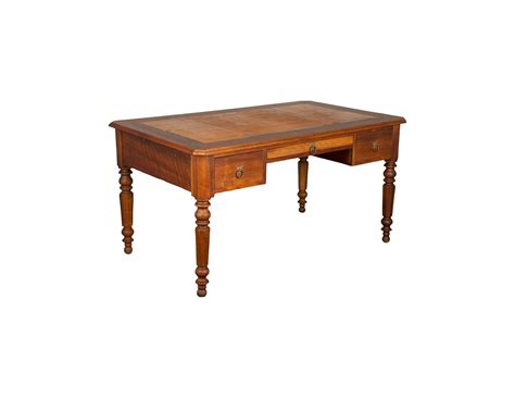 Revamp Your Workspace Uncover Timeless Classic Desks