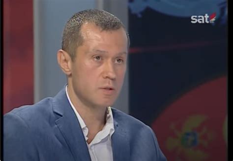 Znate Ga Kao Sportskog Novinara A Večeras Vodi Miting U Podgorici Nebojša Šofranac Najavljuje