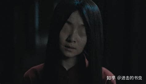 悬疑电影《人吓人》：无脸女鬼、纸人勾魂、拔舌报应、神像杀人 知乎