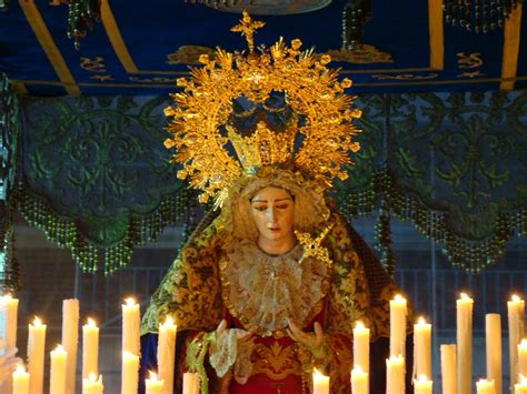 VUELVO A GRANADA Imágenes de Semana Santa en Granada Vírgenes de Jueves Santo