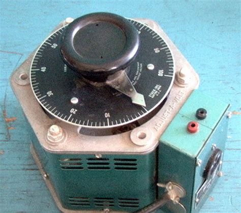 Staco Adjust A Volt Variable Auto Transformer Variac Output 0 140v