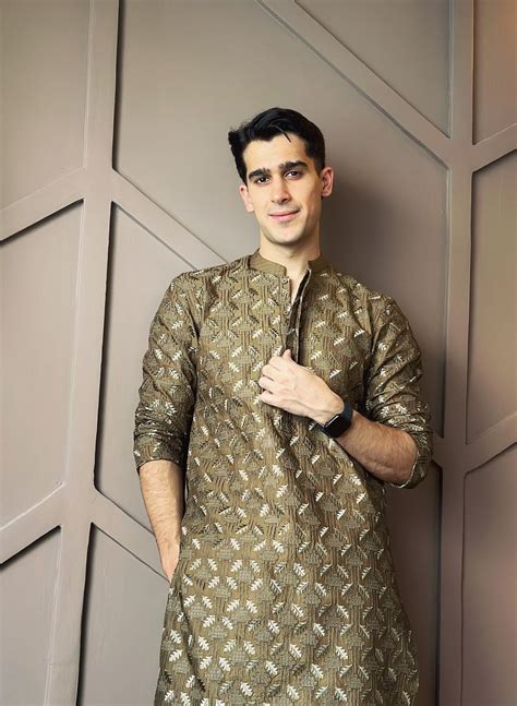 Moeez From Jafaa Zarrar Khan Details And Pictures Reviewitpk