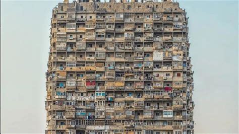 حقيقة الصورة التي أثارت جنون المصريين العمارة العشوائية