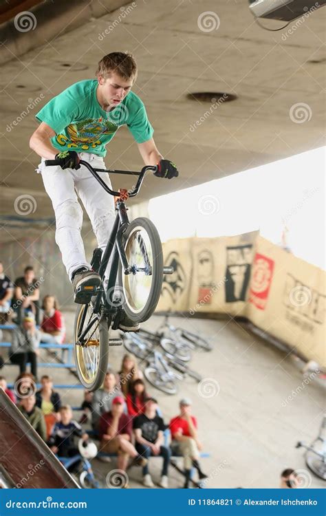 Bmx jump. editorial photo. Image of bicyclist, pedals - 11864821