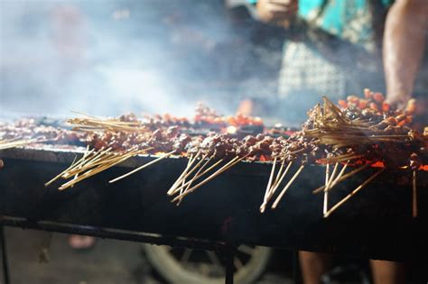 Tempat Makan Sate Di Bandung Yang Wajib Dicoba Teropong Media
