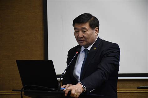 С Чинзориг Иргэний эрүүл мэндийн боловсролыг дээшлүүлэхэд эмч нарын оролцоо маш чухал