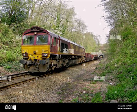 Class 66 Locomotive On An Engineers Train Near Fareham England Stock
