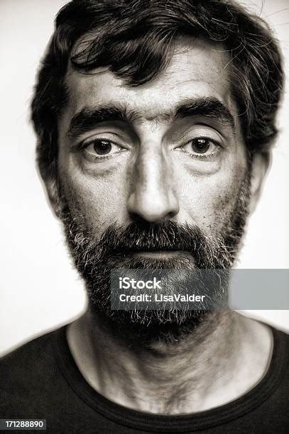 Bearded 남자 인물 사진 40 49세에 대한 스톡 사진 및 기타 이미지 40 49세 50 59세 개념 Istock