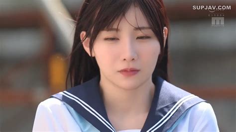 ︎ 真人漫改 寂寞少女不满自慰 叫住了不认识的中年人 ︎ ︎ 想让他看光 被雨淋湿的两个人开始了激烈的性爱 ︎ ︎ 投稿 ‣‣‣ Rlwj