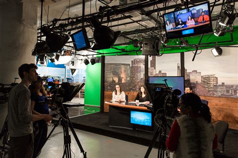 Journalism Broadcast Tv Radio Magazine News Features Sports Degree