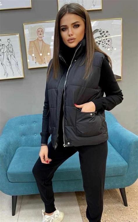 Жилетка жіноча — ціна 710 грн у каталозі Жилетки Купити жіночі речі за доступною ціною на Шафі