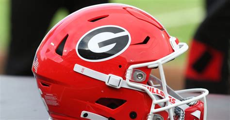 Georgia Tight Ends Coach Todd Hartley Receives Contract Extension