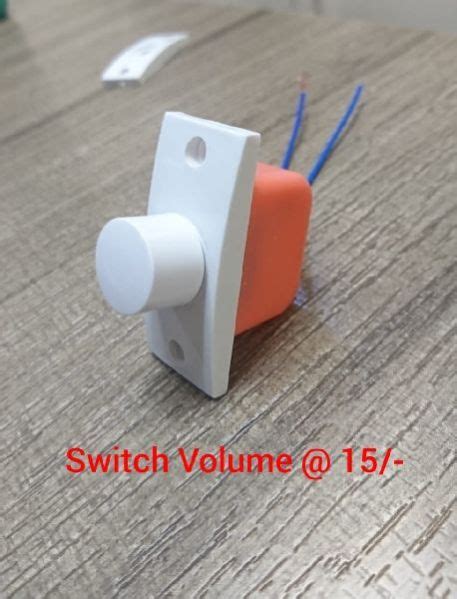 Manual Plastic Switch Type Fan Regulator Feature High Performance Rust Proof Color White