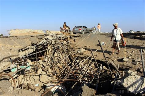 サウジ連合軍、イエメンの反体制派に攻勢 戦闘員ら60人超死亡 写真6枚 国際ニュース：afpbb News