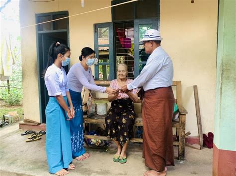 ကျိုက်ထိုမြို့နယ်တွင် အသက် ၈၅ နှစ်နှင့် အထက် ဘိုးဘွားများအား လူမ