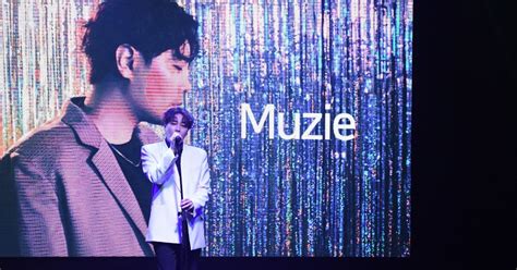 포토 뮤지 첫 쇼케이스 무대