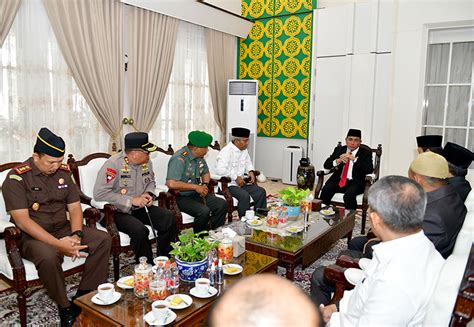 Mendagri Tunjuk Kembali Ahmad Zarnawi Pasaribu Jadi Plt Bupati Palas Pemerintah Provinsi
