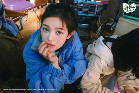 Newjeans Phoning On Twitter 230402 Weverse Bunny Club Membership 2