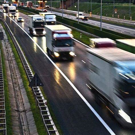 小信说关注交通安全马路生命班路