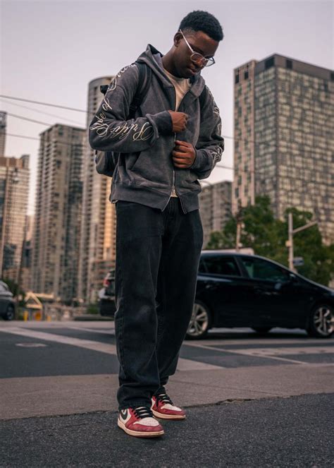 Benjamin Gibson On Linkedin Torontoportrait Torontostreets Streetphotos Citystyle Streetstyle…