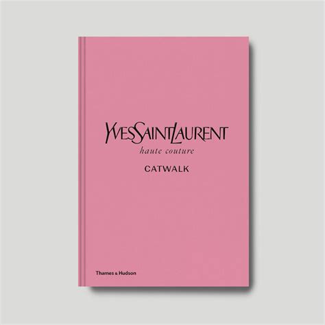 YVES SAINT LAURENT CATWALK