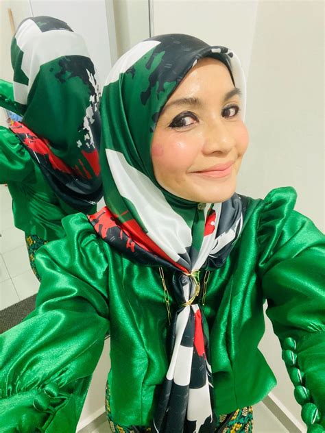 Freepalestine Savepalestine Weargreenforpalestine Maimunah K