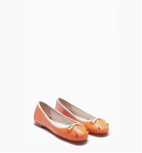 Massimo Dutti Fashion Beauty, Latest Trends, Flats, Elegant, Trending ...