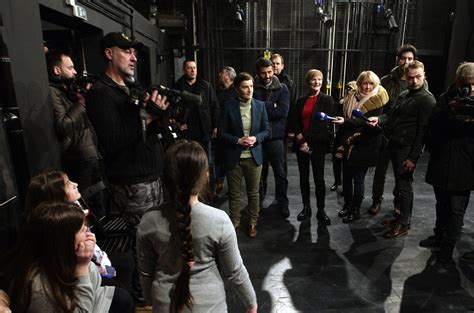 Брнабић и Шапић обишли реконструисано омладинско позориште Дадов Градске инфо