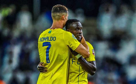 Ronaldo Không Thể Ngừng Ghi Bàn ở Tuổi 38 Giúp Al Nassr Tiếp Tục Thăng Hoa