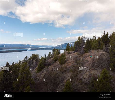La Vue Printani Re Depuis Une Randonn E Au Sommet De La Montagne Dans