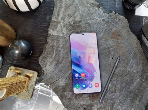 Samsung Galaxy S21 Ultra 512GB Jadi Yang Paling Laris Di Indonesia