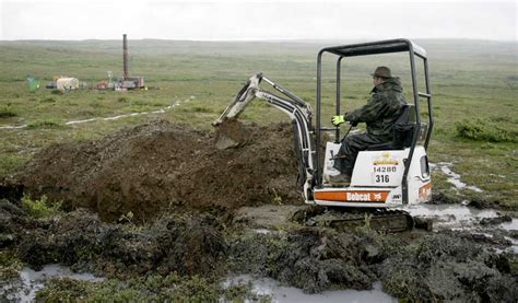 The Epa Is Helping Environmental Groups Sue The Epa