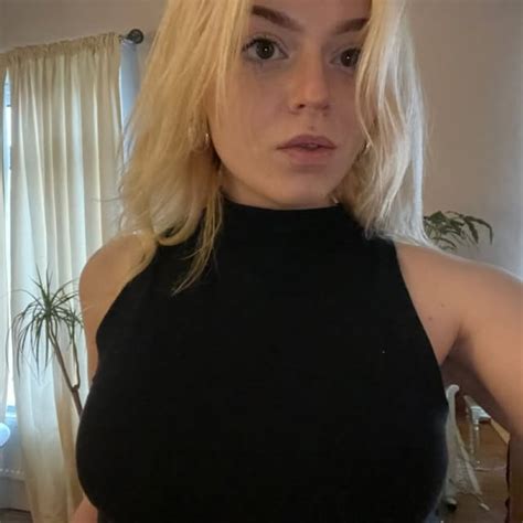 Josierosalyn On Threads
