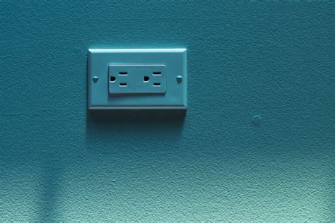 Jamaica Power Outlets Is A Travel Adapter Needed