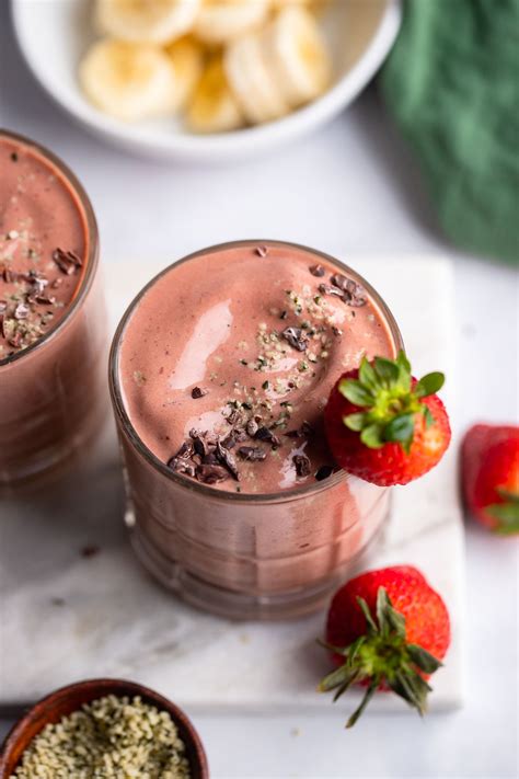 Chocolate Strawberry Banana Smoothie Evesfit
