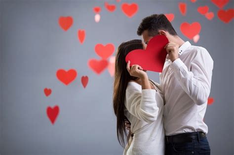彼女の過去が気になる過去に嫉妬しない方法8選 Dear ディアー