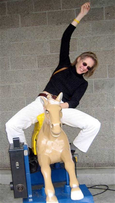 Mary Roach Author Of Fuzz Grunt Packing For Mars Stiff Spook And Bonk