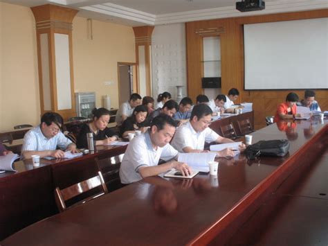 学校召开2012年应届毕业生入伍预征工作布置会 新闻网