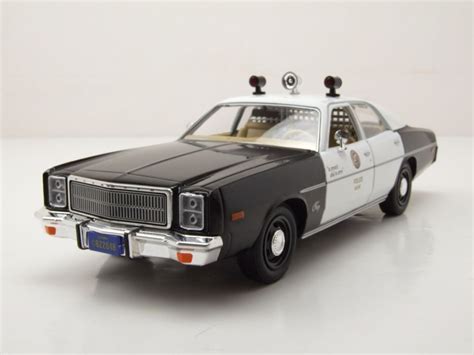 Modellauto Plymouth Fury 1978 schwarz weiß LAPD Los Angeles Police