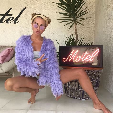 Georgia Harrisons Feet