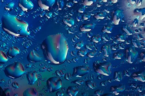 홀로그램 효과의 아름다운 추상화 팬텀 블루 컬러 라이트 워터 드롭을 닫습니다 디자인에 대한 배경 패턴입니다 매크로 사진 보기 0명에 대한 스톡 사진 및 기타 이미지 Istock