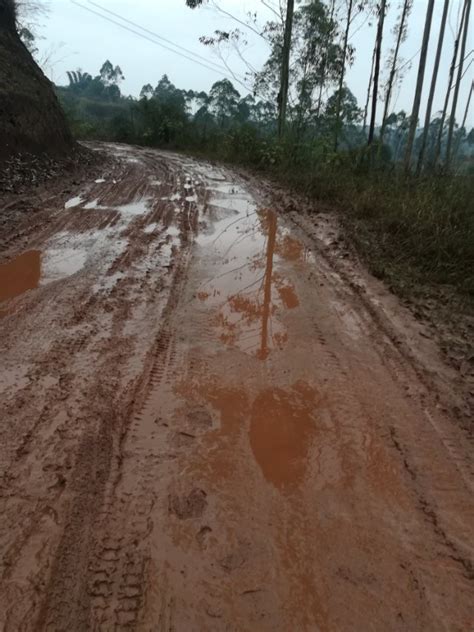 乡村公路何时修仍是稀烂泥巴路 群众呼声麻辣问政 四川省网上群众工作平台 荣县县委书记