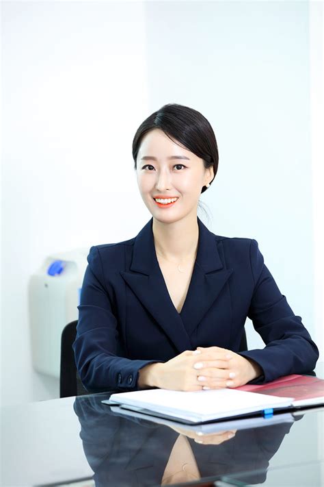 전문가 컨설턴트 프로필 사진 촬영 신뢰감있게 잘 찍는 곳 강남 스튜디오 애플