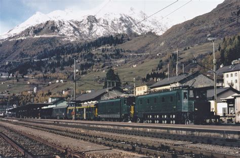 Sonderzug Mit Einer Doppeltraktion Ae 47 Auf Der Fahrt In Den Süden