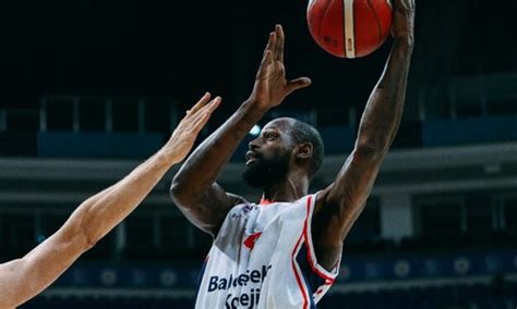James Gist Continuará Su Carrera En El Peñarol Uruguayo Piratasdelbasket