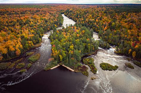 Michigan Riparian And Littoral Boundaries And Access Rights Halfmoon