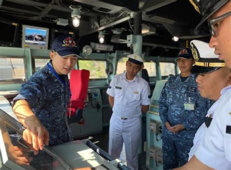 Taruna Aal Kunjungi Kapal Induk Ringan Js Izumo Di Jepang